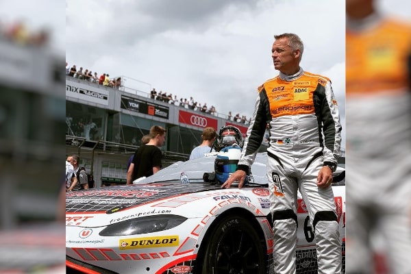Jörg Viebahn Biography - Net Worth, Career, Family, Parents, Wife ...