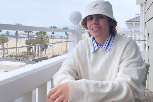 The Kid LAROI Biography - Net Worth, Music Career, Albums, Award ...