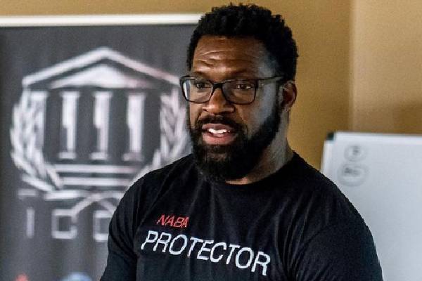 Elijah Shaw Biography - Net Worth, Career, Clients, Wife, Children | eBiographyPost