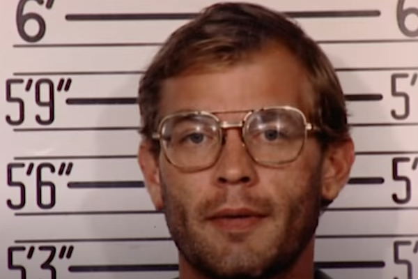 Jeffrey Dahmer's Belongings on Sale: Dahmer's Urn for $250 k, Glasses ...