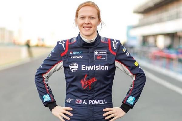 Alice Powell Biography - Net Worth, Career, Family, Partner, Family ...