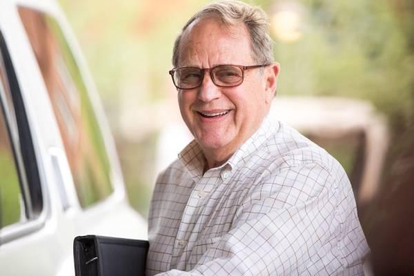 Jerry Reinsdorf Biography - Net Worth, Career, Family, White Sox, Wife ...