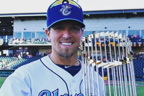 Troy Snitker Biography - Net Worth, Career, Family, Parents, Wife ...